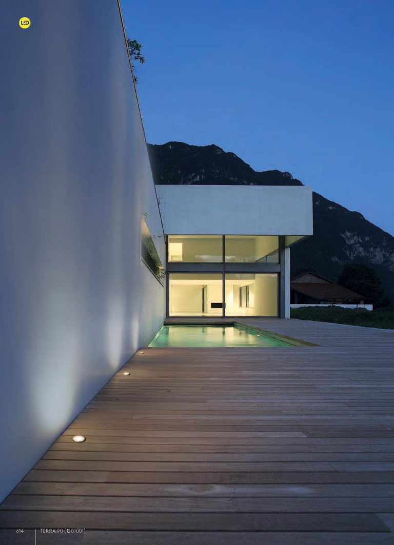 Outdoor Lighting Inspiration from Professionals [Gallery Updated 2021]